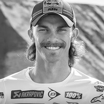 Aaron Plessinger | Ethika TheFamilie